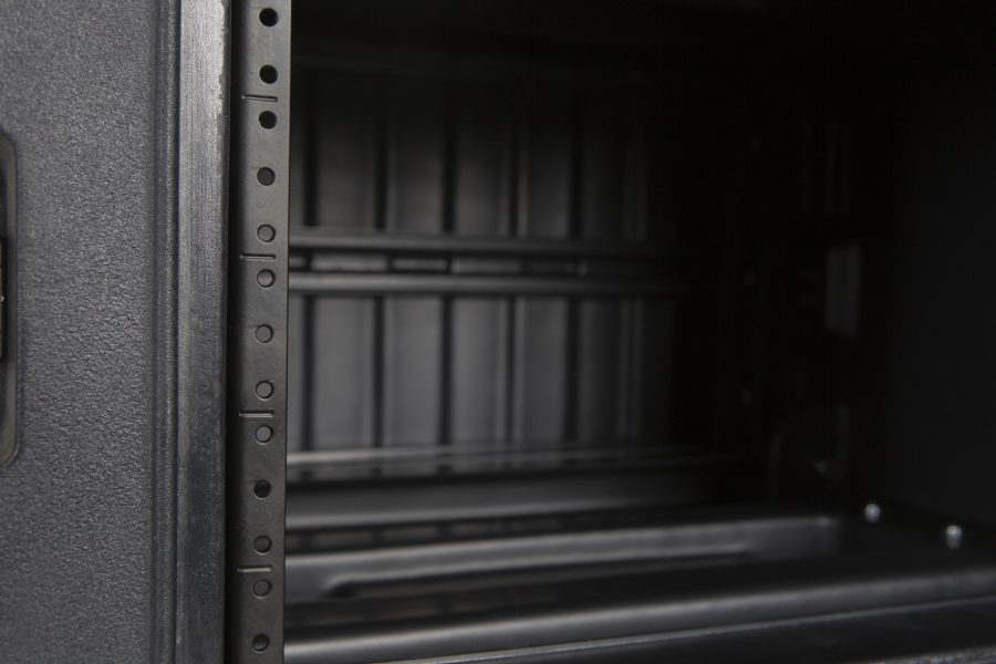 6U, 19" Deep Molded Audio Rack; w/ wheels - Gator Cases