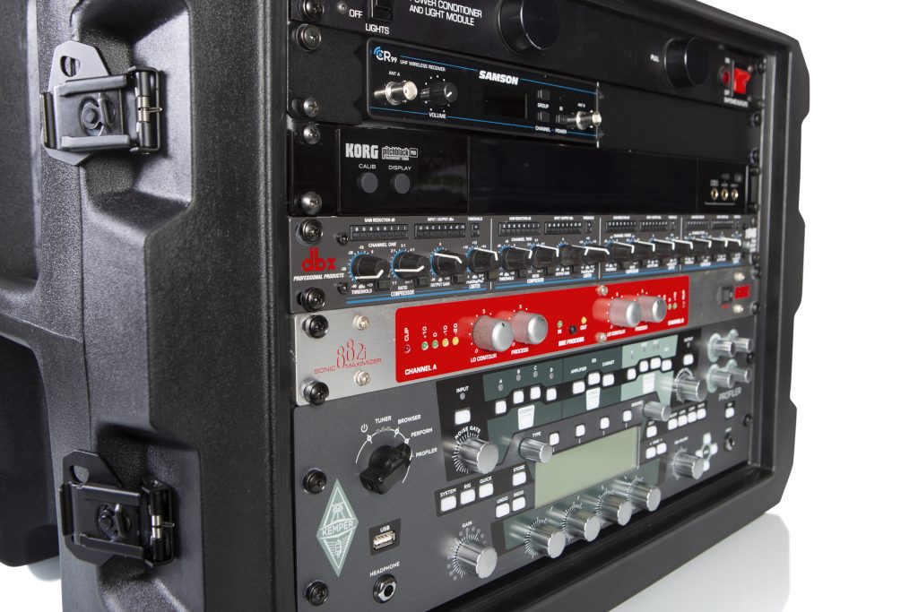 8U, 19" Deep Molded Audio Rack; w/ wheels - Gator Cases