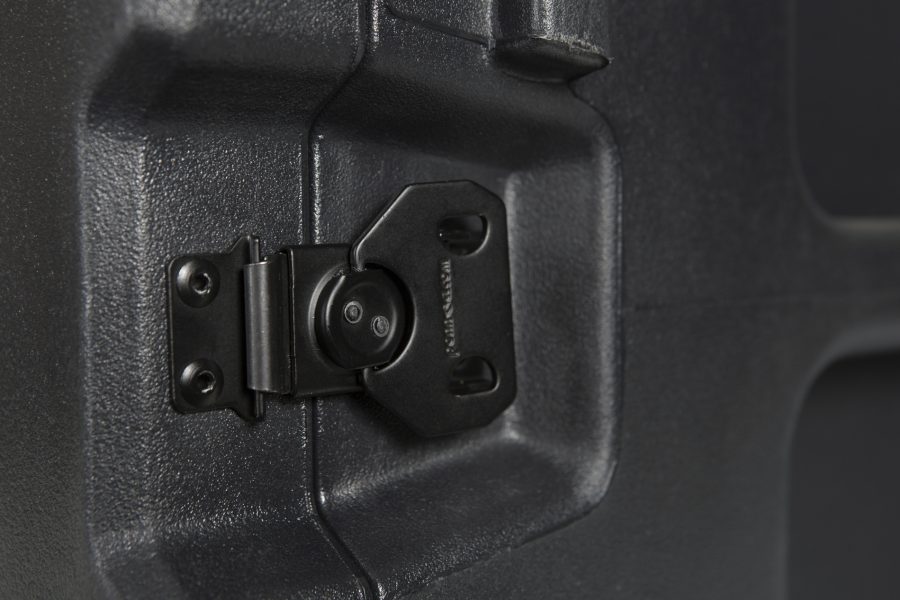 8U, 19" Deep Molded Audio Rack; w/ wheels - Gator Cases