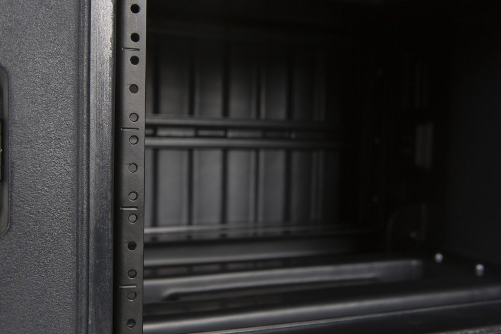 8U, 19" Deep Molded Audio Rack; w/ wheels - Gator Cases